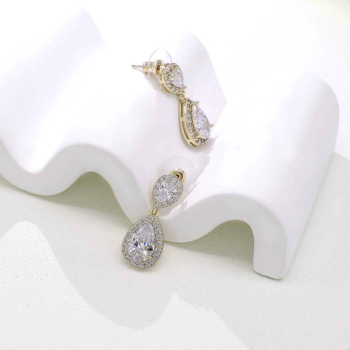 UDORA Teardrop Cubic Zirconia Drop Earrings Necklace Bridal Jewelry Sets Wedding Prom Gifts for Bridesmaid (18K Gold)