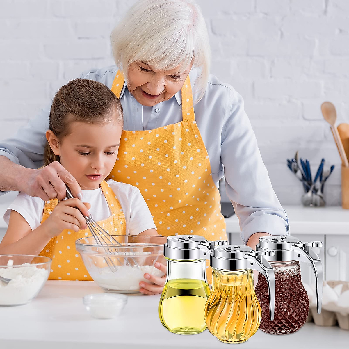 Xinnun 24 Pcs Syrup Dispenser 6 oz Glass Syrup Dispenser with Plastic Lid Clear Sugar Dispenser Jar Retracting Spout Dispensing Syrup Bottles for Maple Syrup, Chocolate Syrup, Sugar, Milk