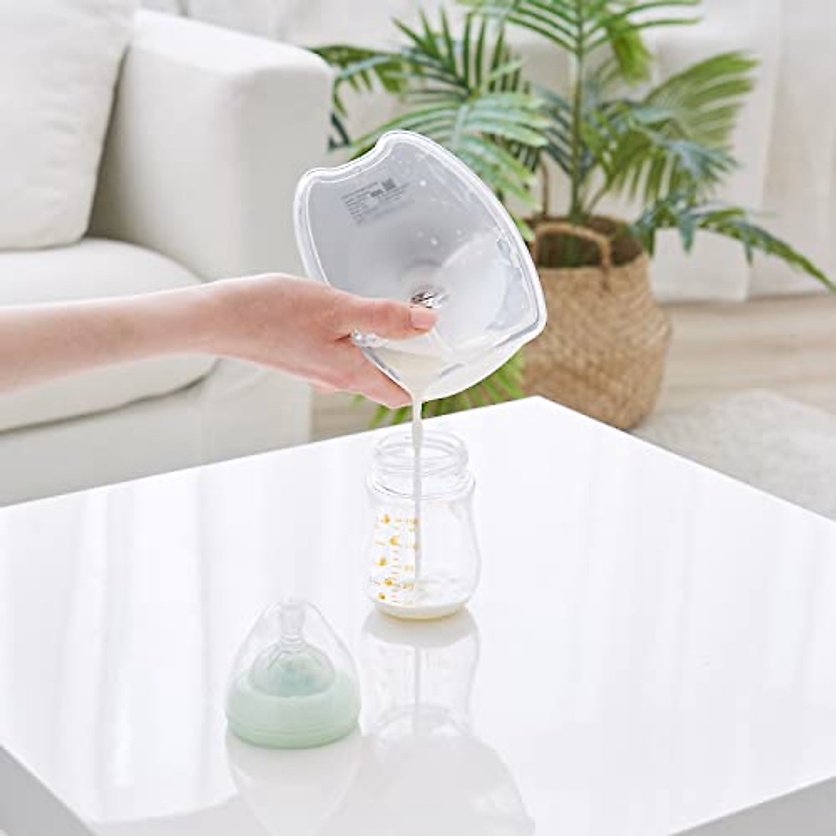 Bellababy Wearable Breast Pump Hands Free,Low Noise and Pain Free,Long-Lasting Battery,4 Modes 9 Levels of Suction,Fewer Parts to Clean.(Gray-Single-24mm)