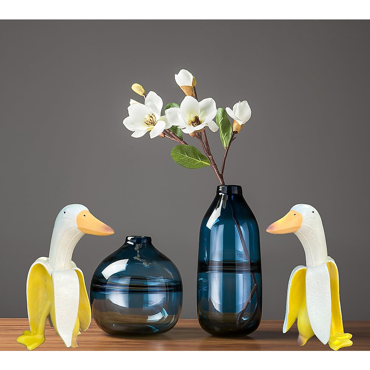 Tellme 2 PCS Banana Duck Statues, Creative Whimsical Garden Art Resin Sculptures, Cute Ducks Gnomes Decor for Room, Porch, Office, Home, Funny Outdoor Naughty Banana Ornament, Personalized Gifts.