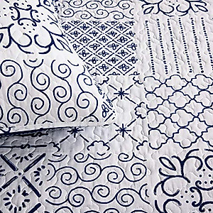 Lush Decor Monique 3 Piece Reversible Print Pattern Blue Quilt Set, King