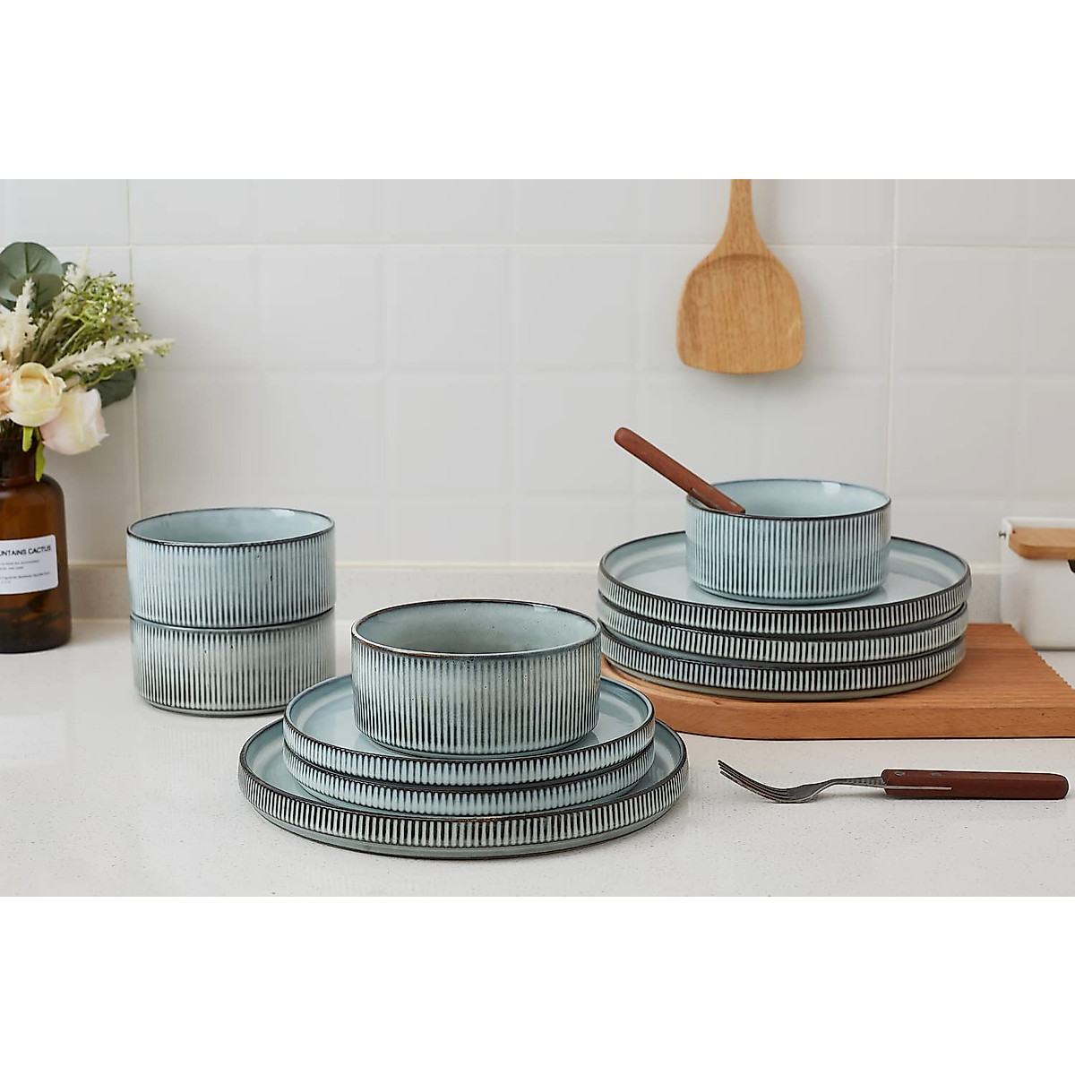 Famiware Star Dinnerware Sets, Plates and Bowls Set For 4, 12 Piece Dish Set, Smoky Blue