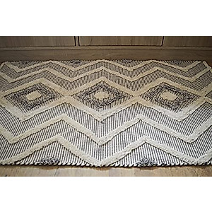 CHARDIN HOME 3x5 Cotton Boho Rug Grey and Ivory | Modern Farmhouse Throw/ Bath Rug for Bathroom Bedroom Kitchen entryway and More | Machine Washable high Low Textured Area Rug