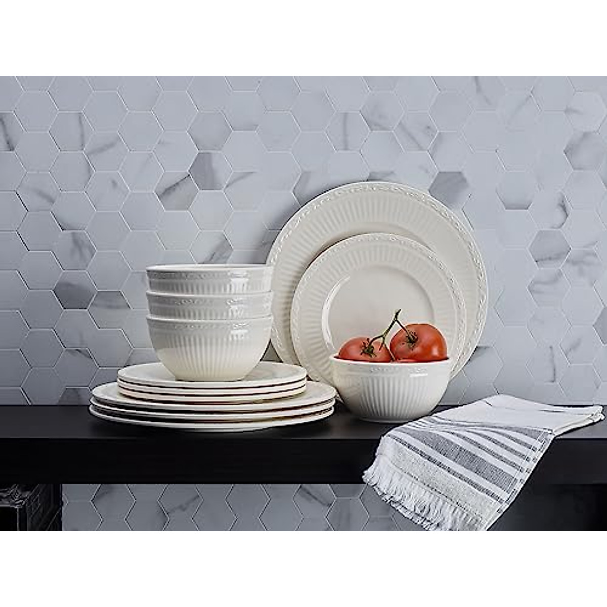 Mikasa Italian Countryside Melamine Outdoor Dinnerware Set, Service for 4, Cream, 12 Piece