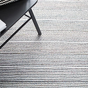 SAFAVIEH Cape Cod Collection Accent Rug - 4' x 6', Ivory & Green, Handmade Braided, Ideal for High Traffic Areas in Entryway, Living Room, Bedroom (CAP229A)