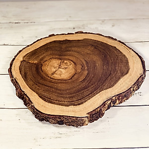 Man Made Woods Cutting Board – Round Wooden Charcuterie Board for Serving Crackers, Cheese, Hors D'oeuvres, Fruit and Bread – Natural Wood Cutting Boards for Kitchen