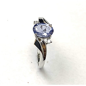 R1165P Oval (6x8mm,1.5Ct) Helenite Contemporary Style Sterling Silver Modern Ring (Purple, 7)