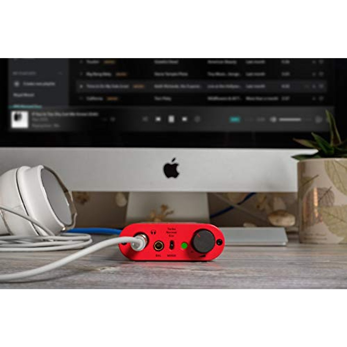 iFi iDSD Diablo Purist Portable DAC/Headphone Amplifier - USB/SPDIF Input - 4.4mm Balanced Output - 4.4mm & 6.3mm Headphone Jacks