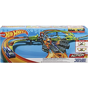 Hot Wheels Colossal Crash Track Set, Figure 8 Track Set, Competitive Play, Aerial Stunts, Toys for Boys Age 5 and Up