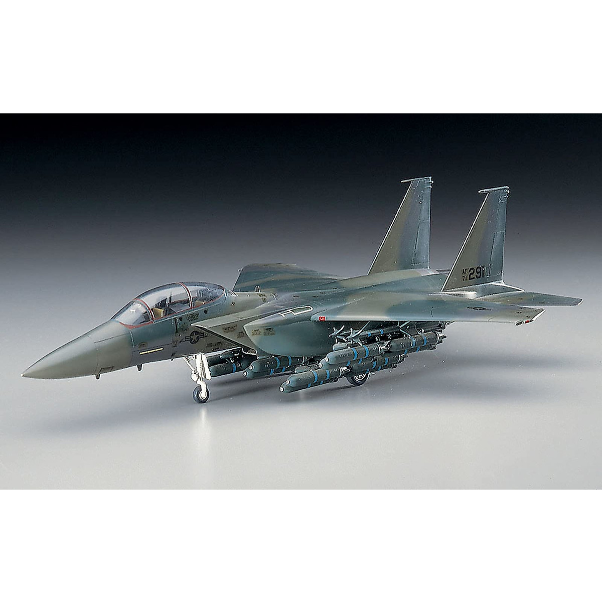 Hasegawa 1:72 Scale F-15E Strike Eagle Model Kit