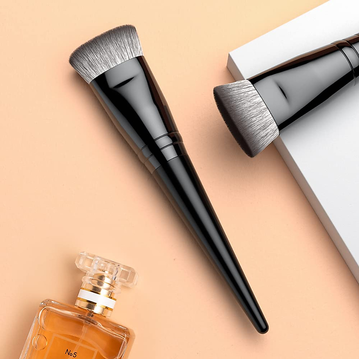 Anmor Flat Contour Brush, Professional Flat Top Detailed Contour Nose Contour Makeup Brush, Perfect for Sharp Lines Contouring Liquid Cream Blender Even Application, Luxurious Cruelty Free Nano-fiber