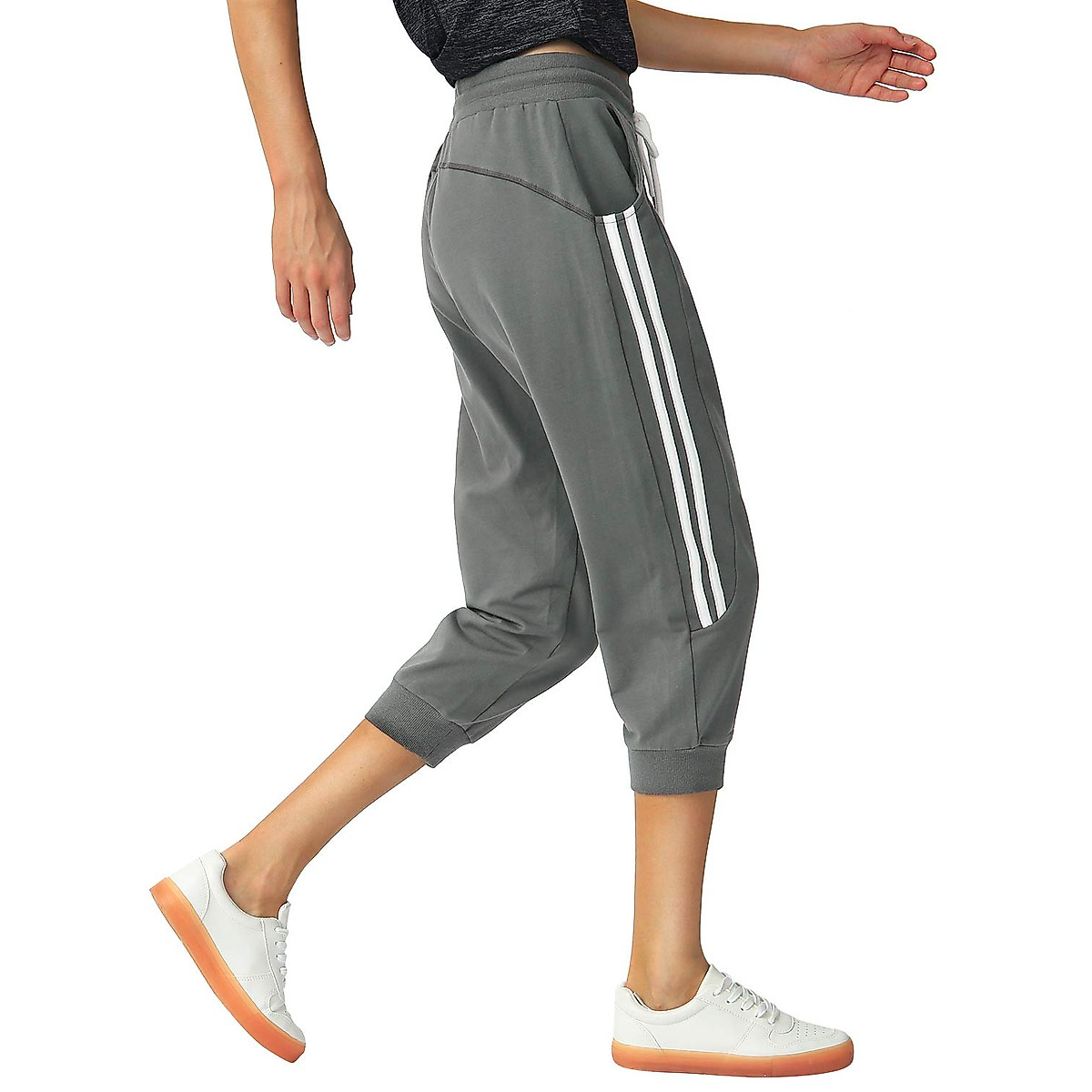 SPECIALMAGIC Women's Capri Pants Cropped Joggers with Pockets Elastic Waist Drawstring Capri Sweatpants Dark Grey Large