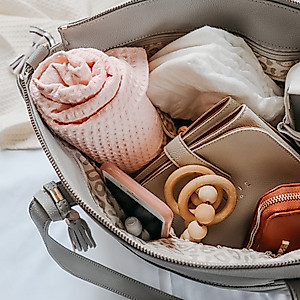 Elkie & Co. Newborn Baby Toddler Mom Vegan Leather Diaper Nappy Changing Pad Mat I Portable, Waterproof, Minimalist, Compact, Travel, Modern, Chic, Modern, Functional (Camel)