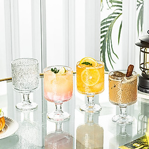 Vintage Romantic Wine Glasses Set of 4, Charming Embossed Floral Decorative Glass Cups Set, Mixed Drink Glasses, for Bars, Restaurants, Party, and Elegant Dinners, 8 oz Goblet Glasses