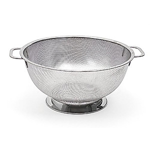 RSVP International International Endurance Stainless Steel Precision Pierced Colander, 5-Quart (Punch-5)