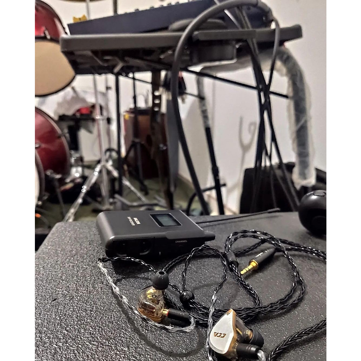 ANLEON S2 Wireless In-ear Monitor System UHF (561-568MHz, Transmitter and Receiver)