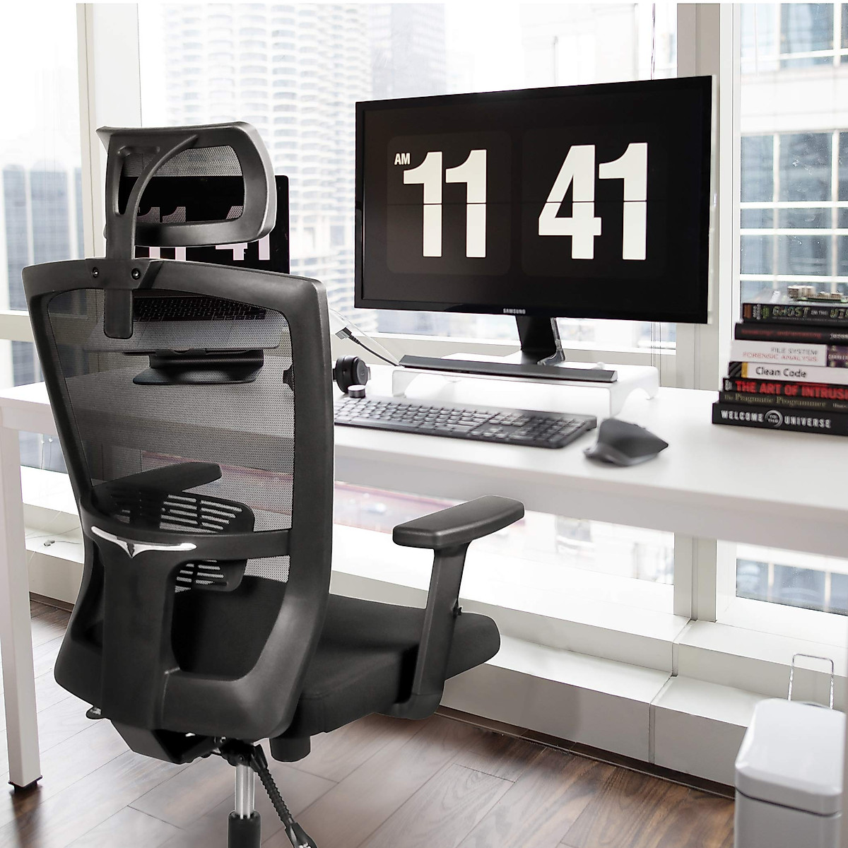 Becko Ergonomic Adjustable Office Chair with Roller Blade Wheels for Home and Office - with Breathable Mesh Backrest, Thick Comfy Cushion, Back Support, Retractable headrest & Armrests (Black)