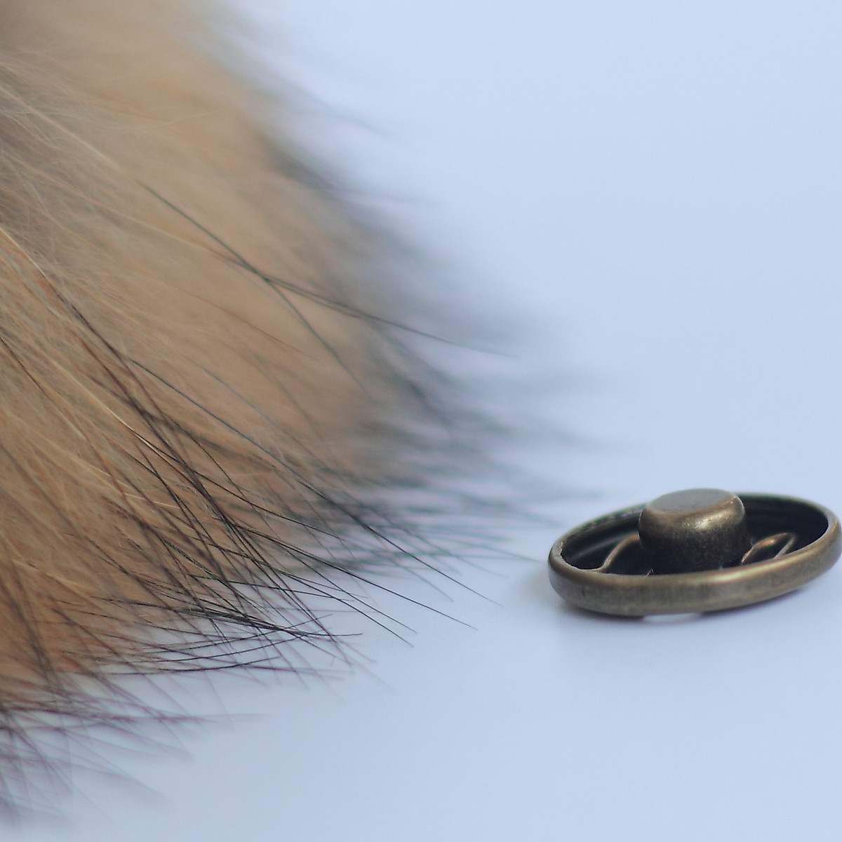 Fosrion 6.3" Diameter Big Raccoon Fur Pom Ball for Shoes Boots Hat Handbag Charms DIY Snap Button (Natural Raccoon)