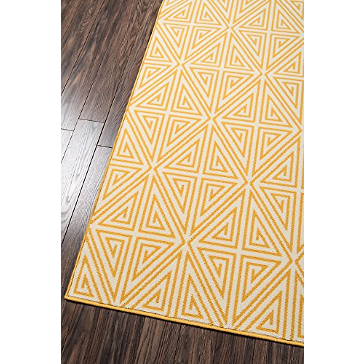 Momeni Rugs Baja Collection Area Rug, 5'3" x 7'6", Yellow