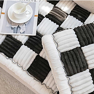 Large Plaid Square Pet Mat Bed Couch Cover - Waterproof Blanket Dog Bed Cover Pet Blanket for Large Dogs - Funnyfuzzy Cream-Coloured - Funny Fuzzy Couch Cover