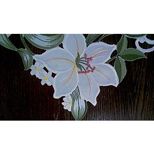Doily Boutique Easter Place Mat or Doily with White Lily Flowers, Size 15 inches