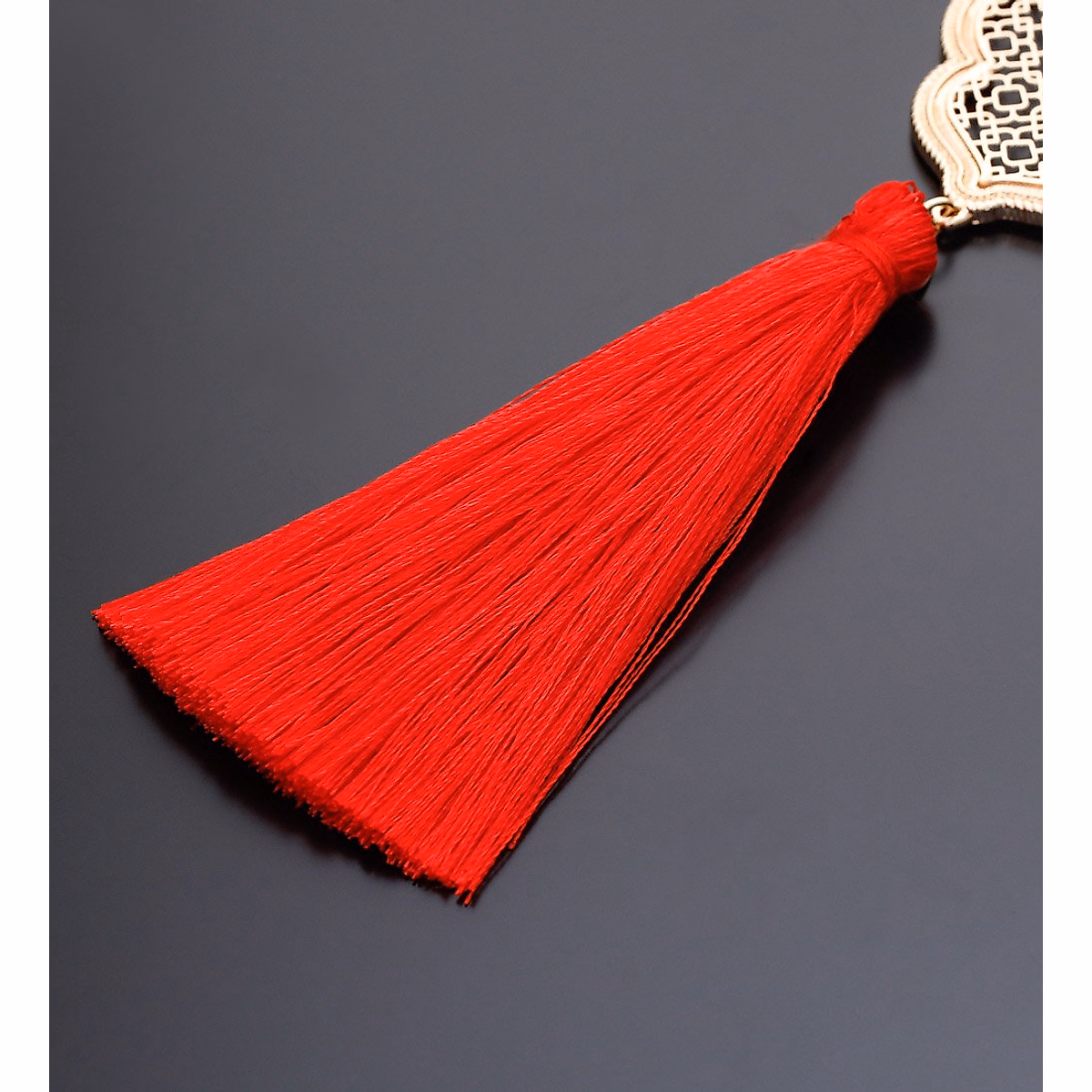 ALEXY 2Pcs Long Chain Pendant Necklace Set, Filigree Quatrefoil and Celtic Knot Pendant Tassel Y Necklaces for Women (B Gold + Gold)