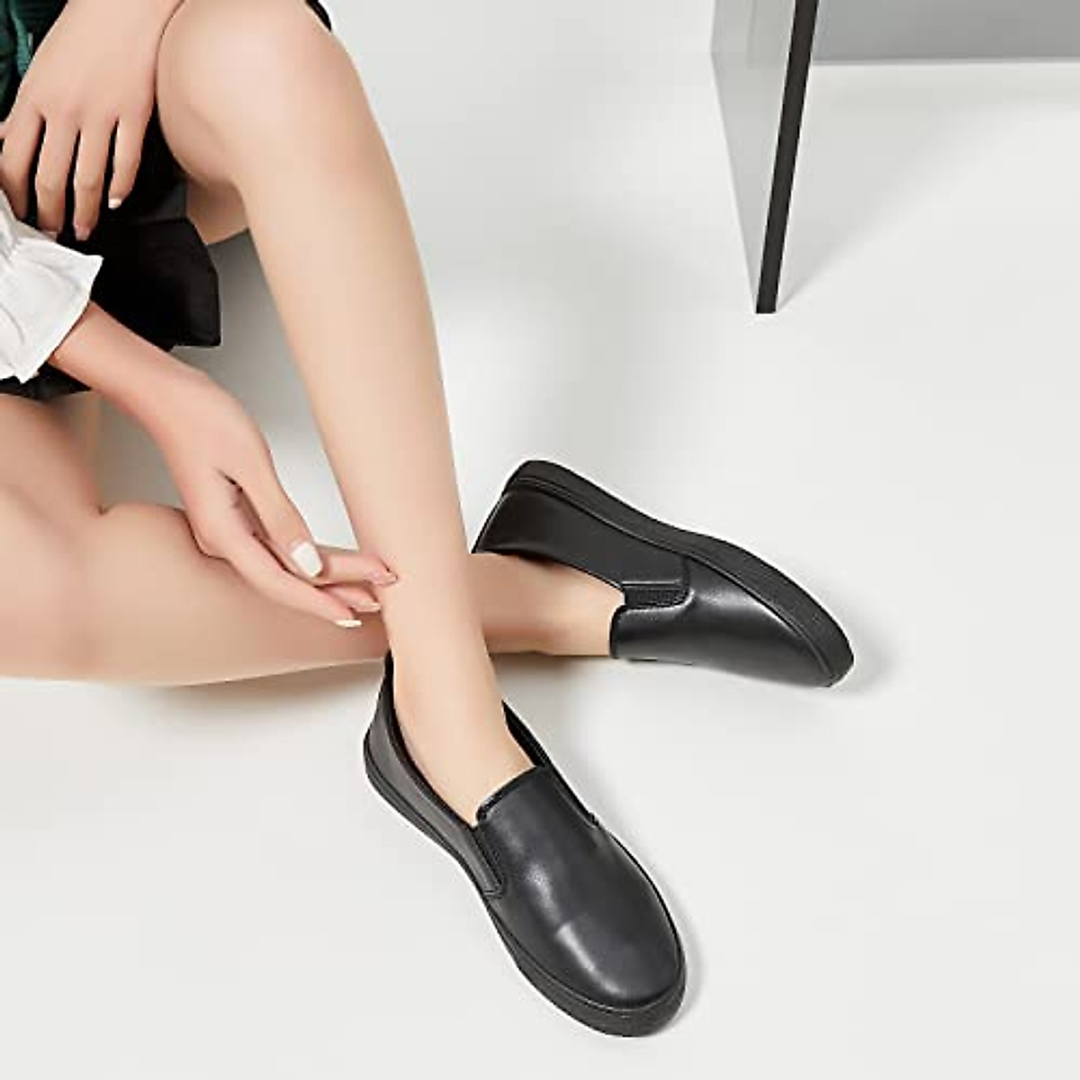 hash bubbie Womens White PU Leather Sneakers Low Top Tennis Shoes Casual Walking Shoes（Full Black.US7）