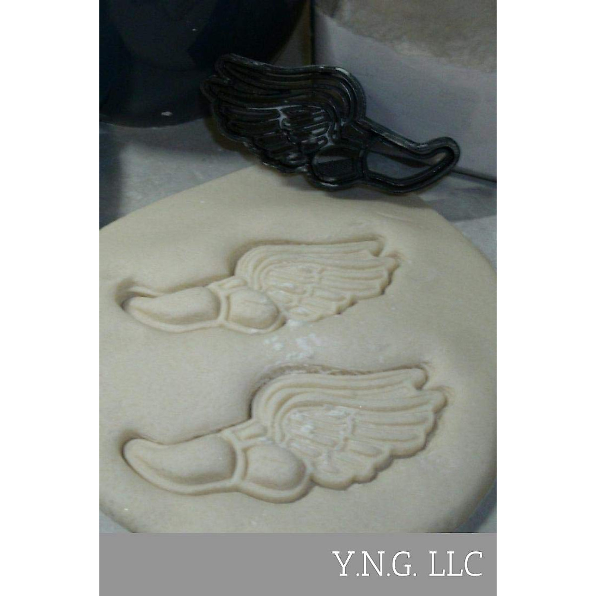 CROSS COUNTRY XC RUNNING TRACK SHOE SPORT ATHLETICS DISTANCE RUN COOKIE CUTTER USA PR2492