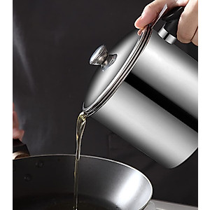 Tellshun Bacon Grease Container with Strainer 1.3 L / 44 oz Stainless Steel Cooking Oil Keeper with Lid and Tray Easy-Grip Handle Suitable for Storing Frying Oil and Cooking Grease (1.3, Silver)