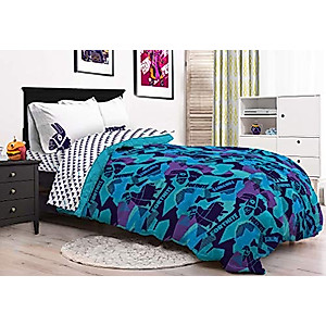 Jay Franco Fortnite Llama Geo 4 Piece Twin Bed Set - Includes Reversible Comforter & Sheet Set - Super Soft Fade Resistant Microfiber (Official Fortnite Product)