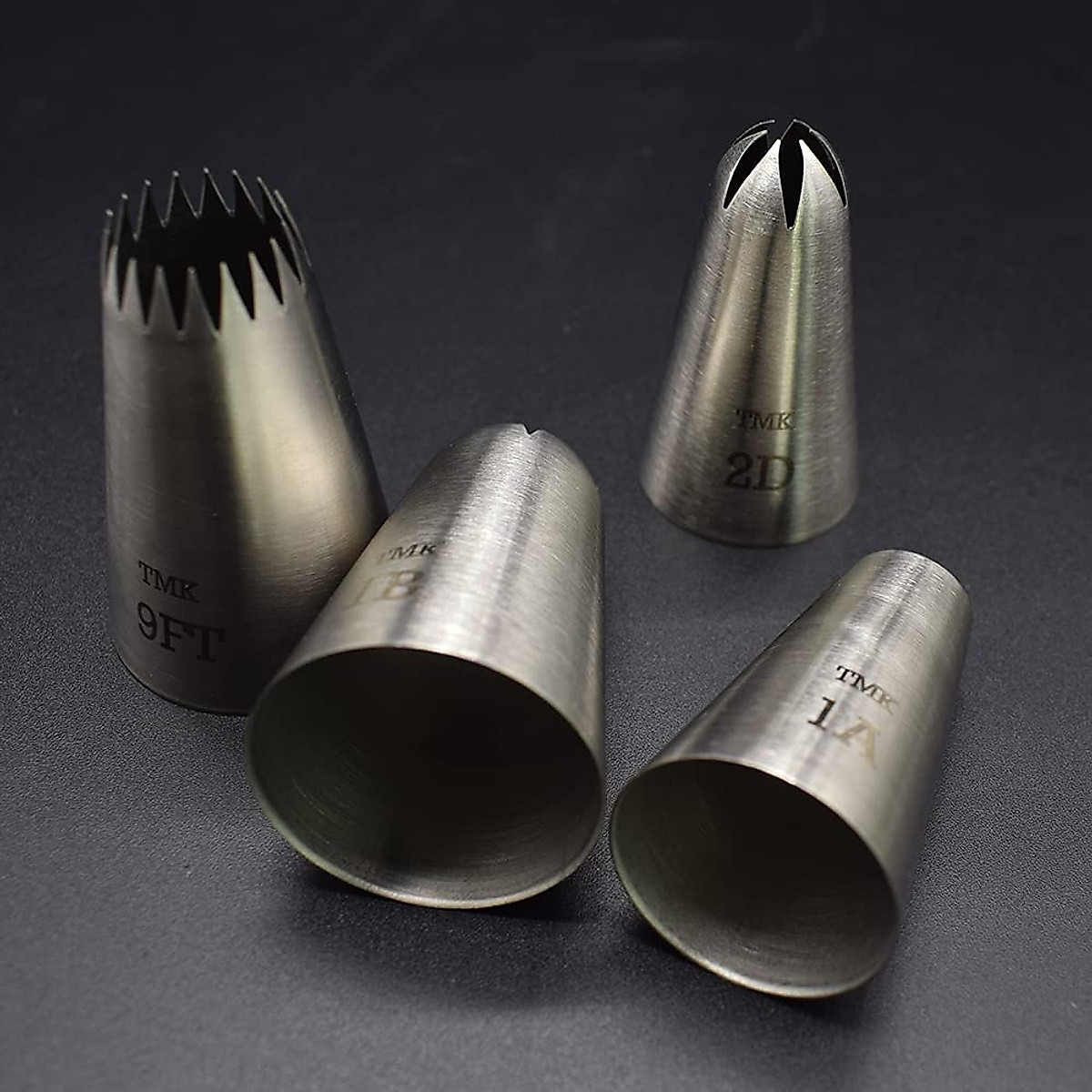 Tumenque 4 Pack Stainless Steel Seamless Piping Icing Tips #9FT 1B 2D 1A, Large Star Piping Nozzle, Cake Decorating Tools for Baker