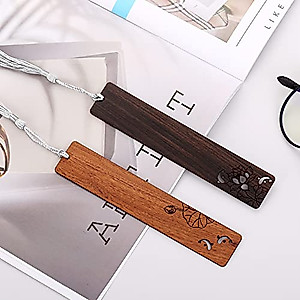 2 Pieces Wood Bookmark for Men Women Book Lovers,Handmade Natural Wooden Carving Bookmarks Box Set ,Unique Gifts for Holiday, Birthday , Teachers Appreciation