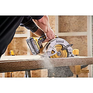 DEWALT 20V MAX Battery, POWERSTACK, More Power + More Compact, Rechargeable 5Ah Lithium Ion Battery (DCBP520)