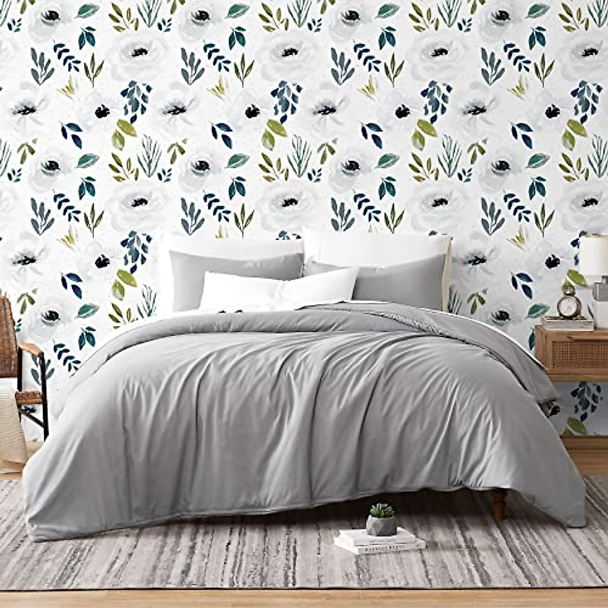 HAOKHOME 93245-2 Peel and Stick Floral Wallpaper Home Decor Removable White/Grey/Black Vinyl Self Adhesive Mural 17.7in x 9.8ft