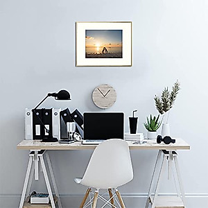 Golden State Art, Gold 16x20 Aluminum Frame for 16 x 20 Picture or 11x14 Photo with Mat - Shatter - Resistant Glass - for Wall Mount Decoration - 1 Pack