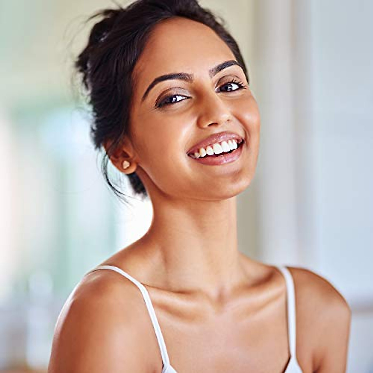 Olay Fresh Outlast Cooling White Strawberry & Mint Body Wash, 22 oz, (4 Count)