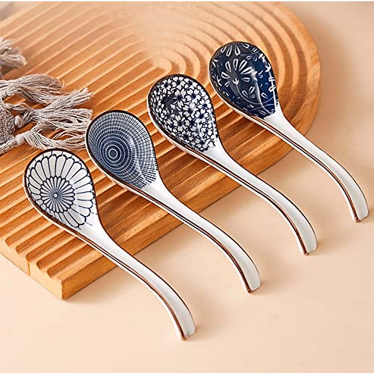 Ceramic Soup Spoons Sets of 4,Asian Soup Spoons,Long Ramen spoons,Japanese soup spoons for Pho,Wonton,Noodles,Chinese Ceramic Rice Spoons,4Pcs