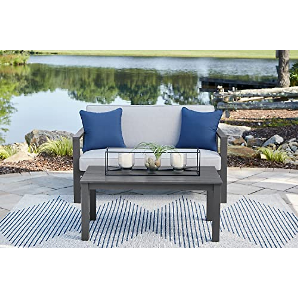 Signature Design by Ashley Fynnegan Outdoor Loveseat with Table, Gray