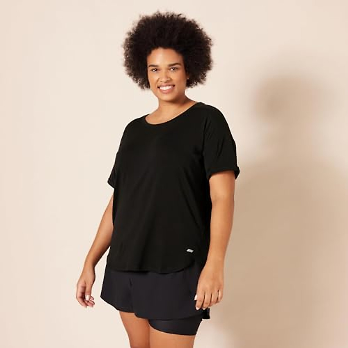 Amazon Essentials Women's Studio Relaxed-Fit Lightweight Crewneck T-Shirt (Available in Plus Size), Black, X-Large