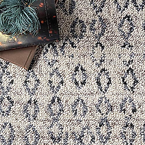 nuLOOM Claudia Diamond Accent Rug, 2 ft x 4 ft, Ivory