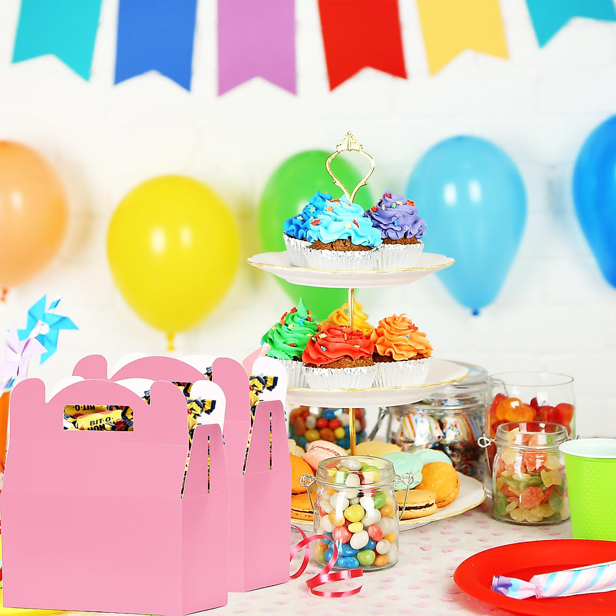 MOORAY 30 Pack Treat Boxes Candy Boxes Gable Boxes Party Favor Boxes with Handles Goodie Boxes Paper Gift Boxes for Kids Birthday Party Baby Shower Wedding Halloween Christmas(Pink)