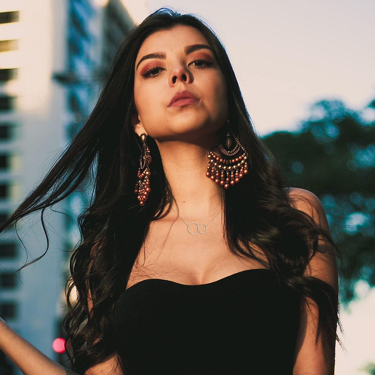 MADAOGO Daughter Gifts from Stepmom/Stepdad, Infinity Necklace, Daughter in Law Wedding/Birthday Gifts, Stepdaughter Gifts from Stepmom, Jewelry Gifts for Daughter