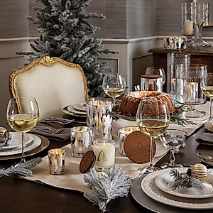 Thymes Frasier Fir Candle – Pine Needle Design – Holiday Candles – Scented Candle – Notes of Crisp Siberian Fir, Cedarwood & Sandalwood – Luxury Home Fragrance – Silver Candle Jar (Statement, 6.5 oz)