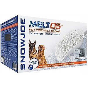 Snow Joe MELT05PET-BOX 5-Lb Premium Pet and Nature Friendly Ice Melter, Fast Acting, Safer on Vegetation, CMA Blended, Works to-12 F, Boxed for Transport, w/Bonus Scoop, 5 lbs, White