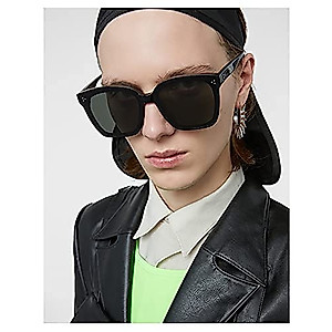 YUEBAJUN Gentle Women GM Monster Dreamer 17 01 sunglasses Anti Blue Light Women UV400 Oversized Unisex Polarized Sunglasses for Men Women - black Dreamer 17 01…