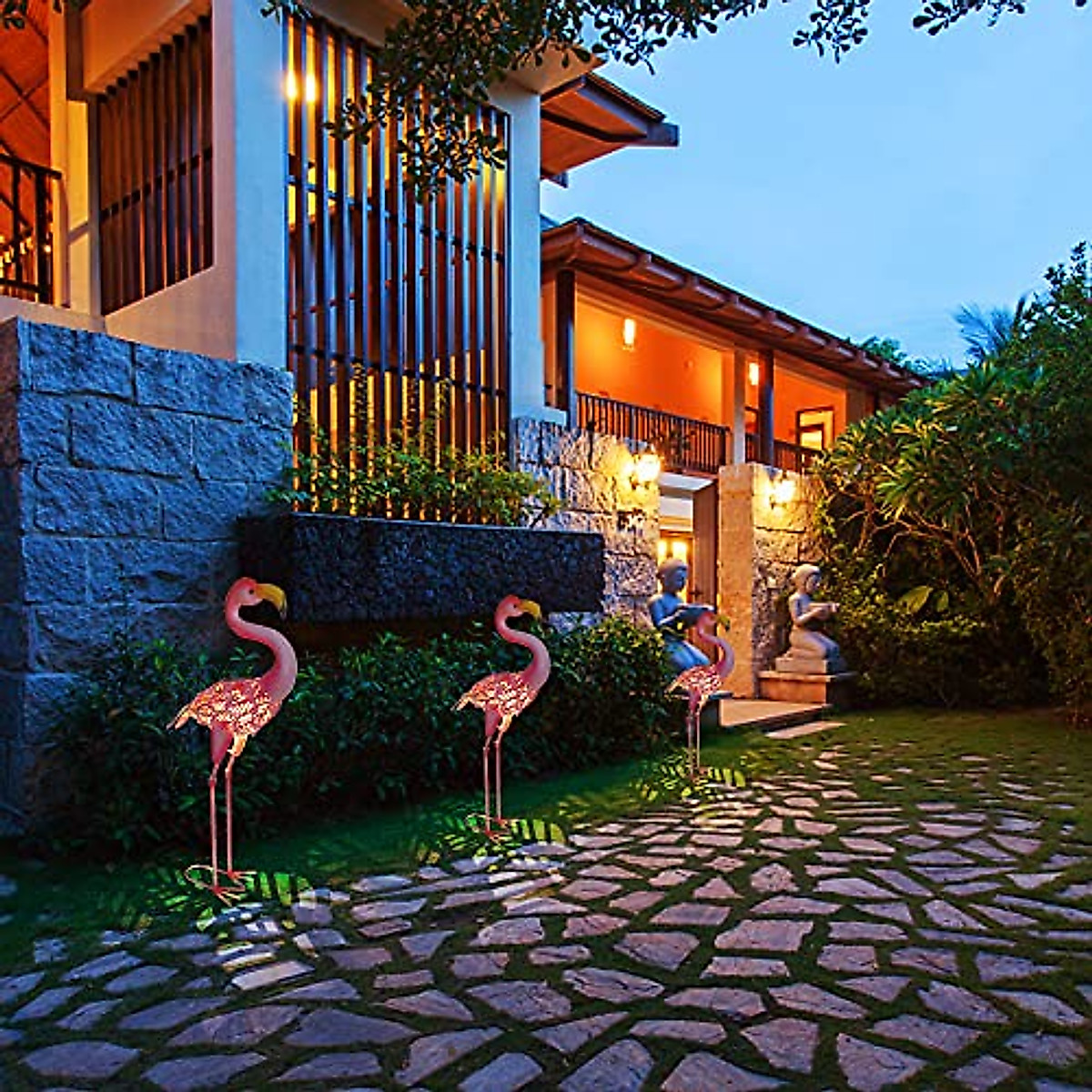 Glintoper Solar Flamingo Outdoor Garden Statues, Pink Flamingo Metal Figurine Lights, Solar Powered Decorative Birds Yard Sculptures Art for Landscape Patio Yard Walkway Pathway Lawn