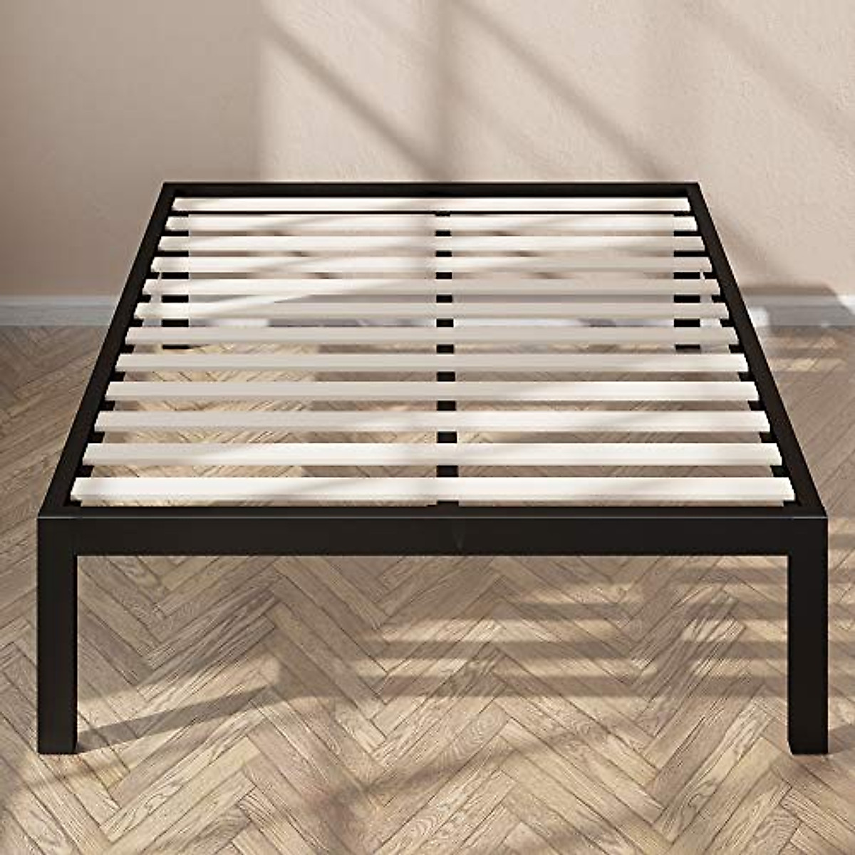 ZINUS Lorrick Metal Platform Bed Frame / Mattress Foundation / Easy, Bolt Free Assembly, Full