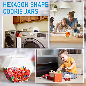 Uiifan 1 Piece Hexagonal Plastic Candy Jar with Lid Cookie Jar Clear Hexagonal Candy Containers for Snacks, Cookies, Dog Food, Craft and Sewing Supplies, Coffee Pod, Laundry Pod (29 oz)