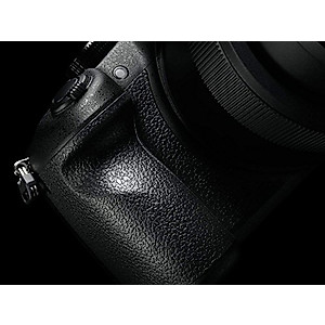 Panasonic LUMIX DMC-FZ1000 20.1MP 4K Point and Shoot Digital Camera w/ 16X Zoom Leica Lens, Built-in Wi-Fi and NFC - Black (US Model)