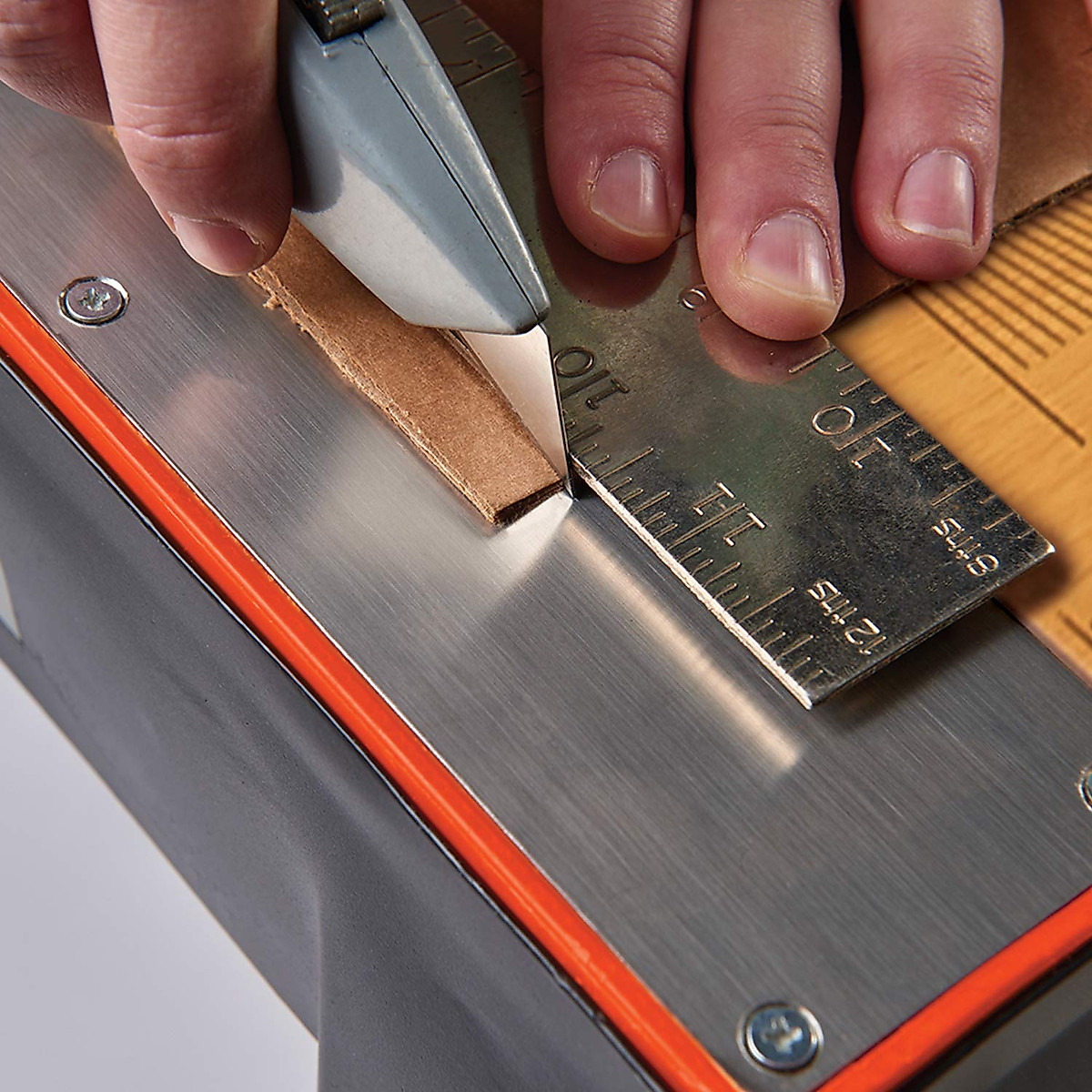 Disston 30146A OmniTable 4 in 1 Portable Workbench Work Table Dolly Scaffold and Creeper Adjustable Height with Folding Legs with Free Blu-MOL Jigsaw Blade Set (E0130146)